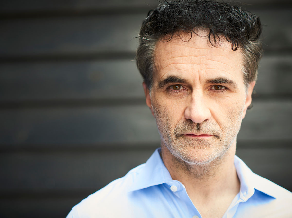 Super vet Noel Fitzpatrick ready to bring uplifting story to Dudley ...