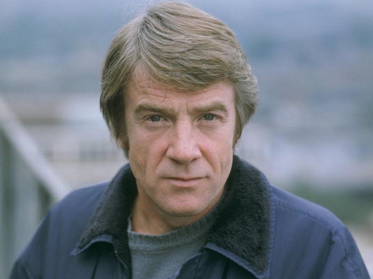 James Bond star Bryan Marshall remembered as ‘the kindest man’ after ...