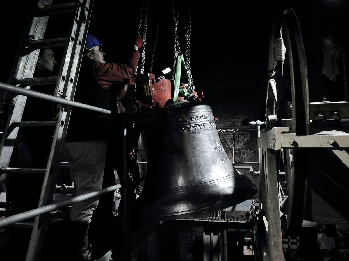 Thousands of bell-ringers learn new songs during lockdown – without a ...