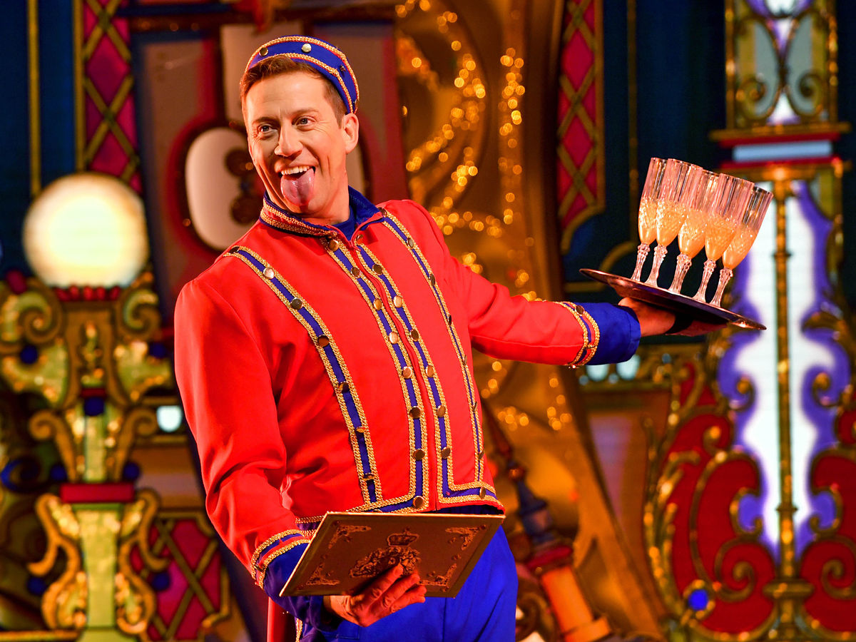 Wolverhampton panto star wins best panto comic award | Express & Star