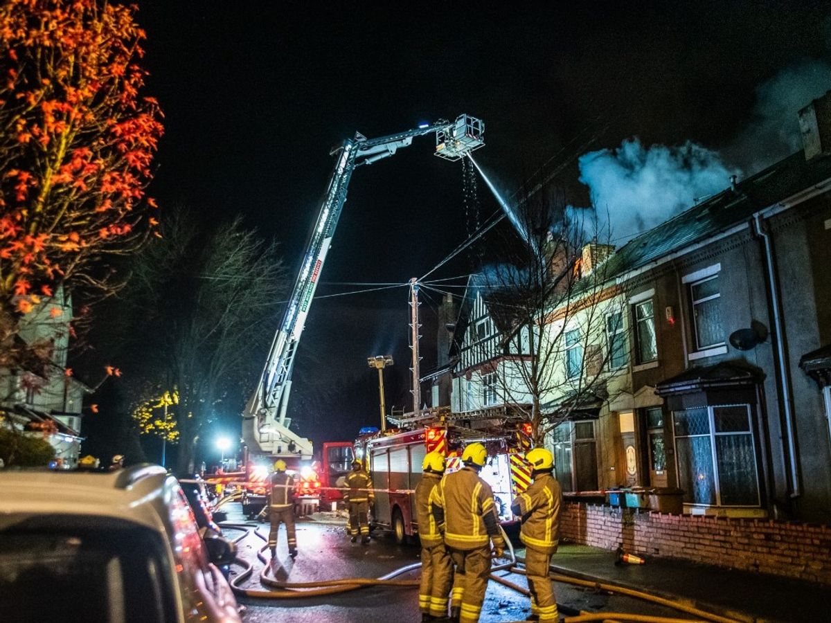 Dramatic images show crews battling another severe fire at former ...