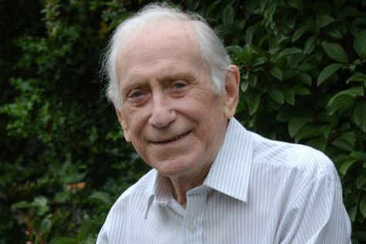Popular Midlands reporter Gordon Riley dies | Express & Star