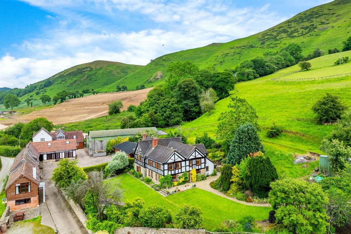Stunning country manor with large grounds, views of the Long Mynd and ...
