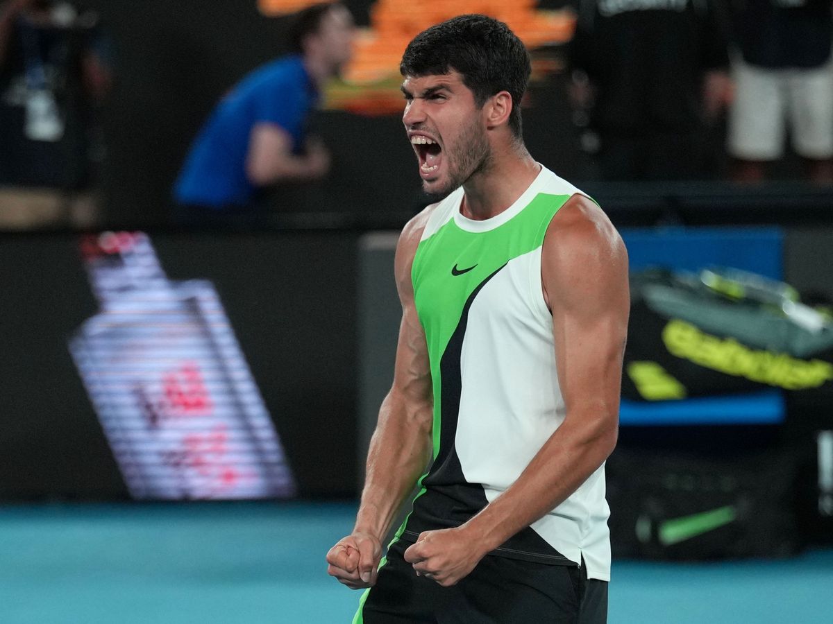 Carlos Alcaraz coasts past Alex De Minaur to reach Australian Open semi ...