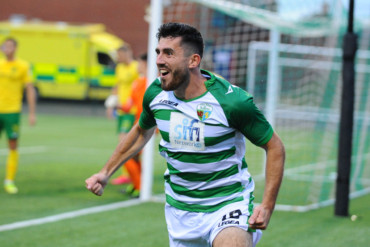 Louis Robles shines as TNS march on | Shropshire Star