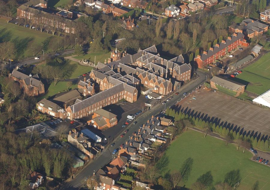 Revealed: Best-performing secondary schools in Wolverhampton | Express ...