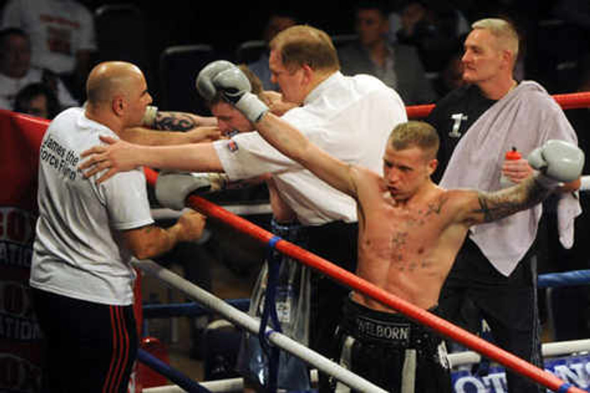 Jason Welborn joins Civic boxing bill | Express & Star