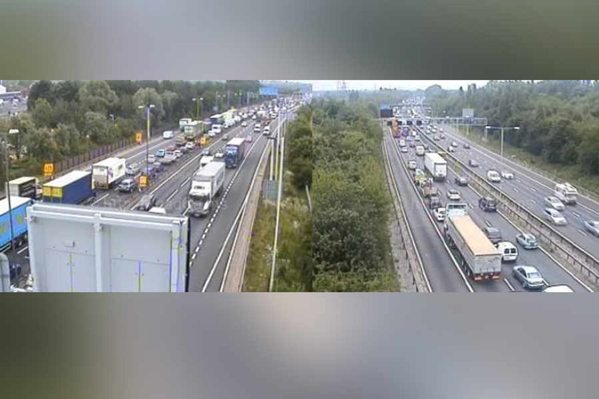 Five-vehicle crash shuts M6 south in Great Barr | Express & Star