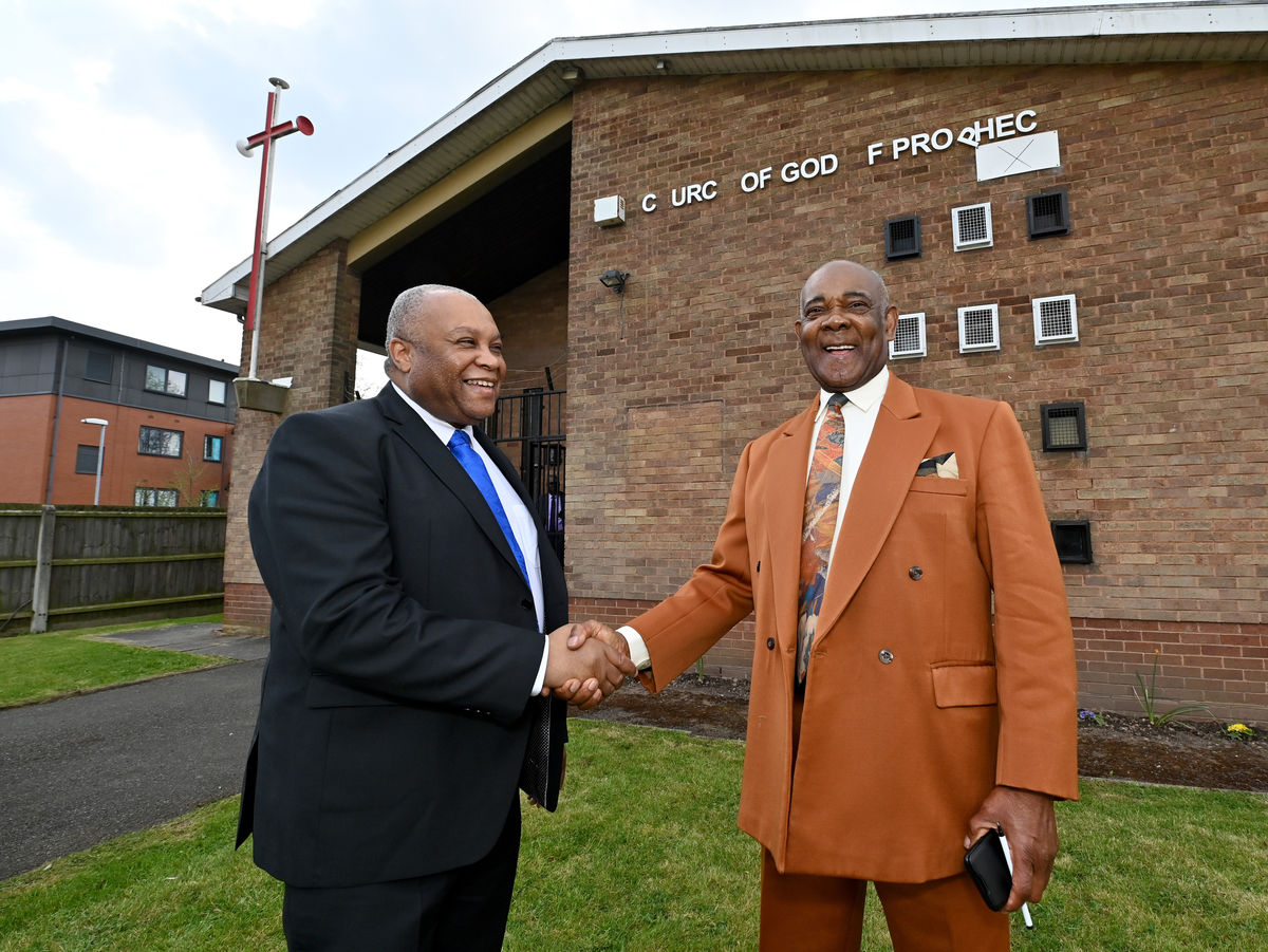 Well-known pastor retires after nearly 40 years preaching across West ...