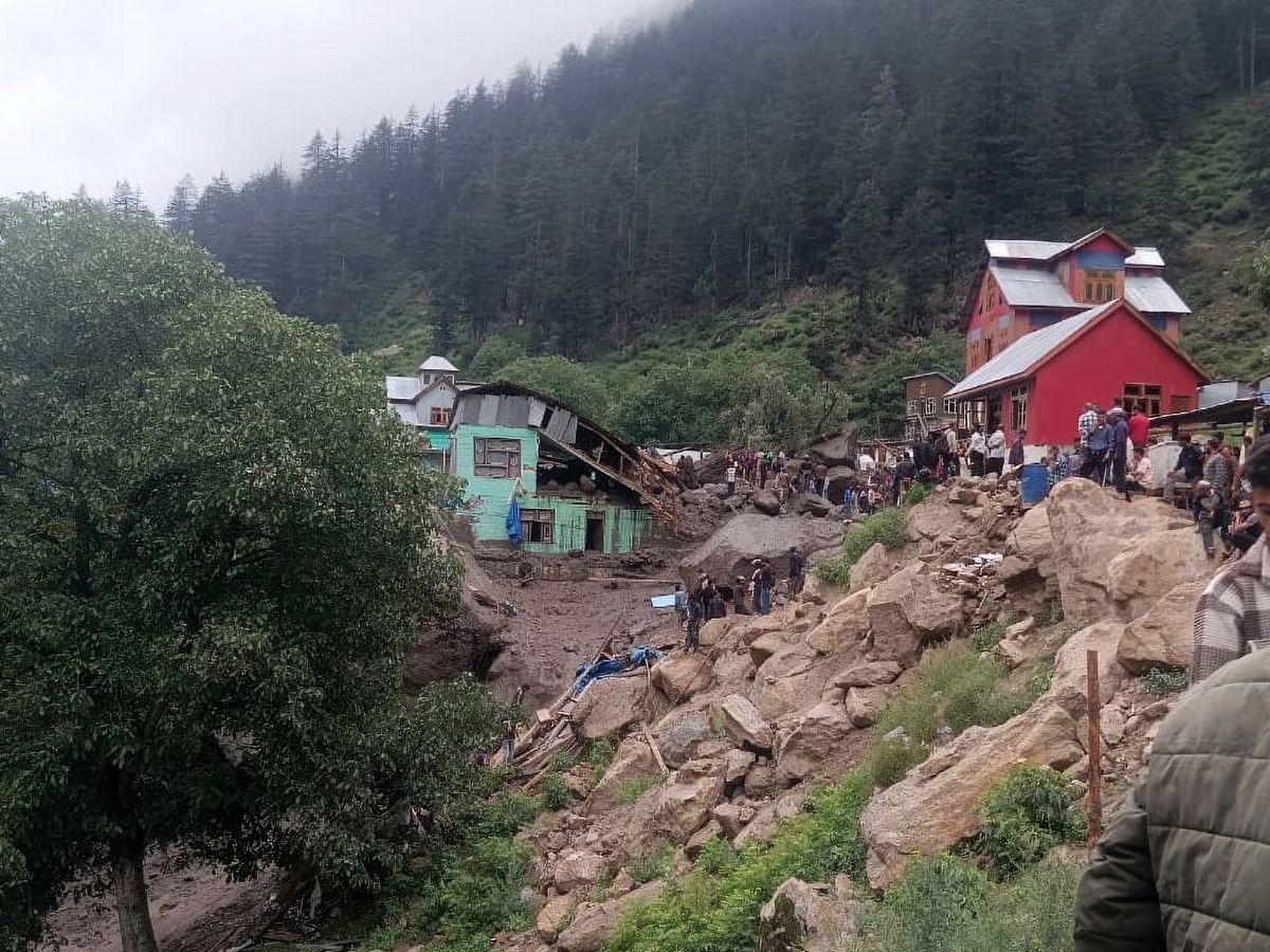 At least 44 dead in flash floods on popular Himalayan pilgrimage route ...