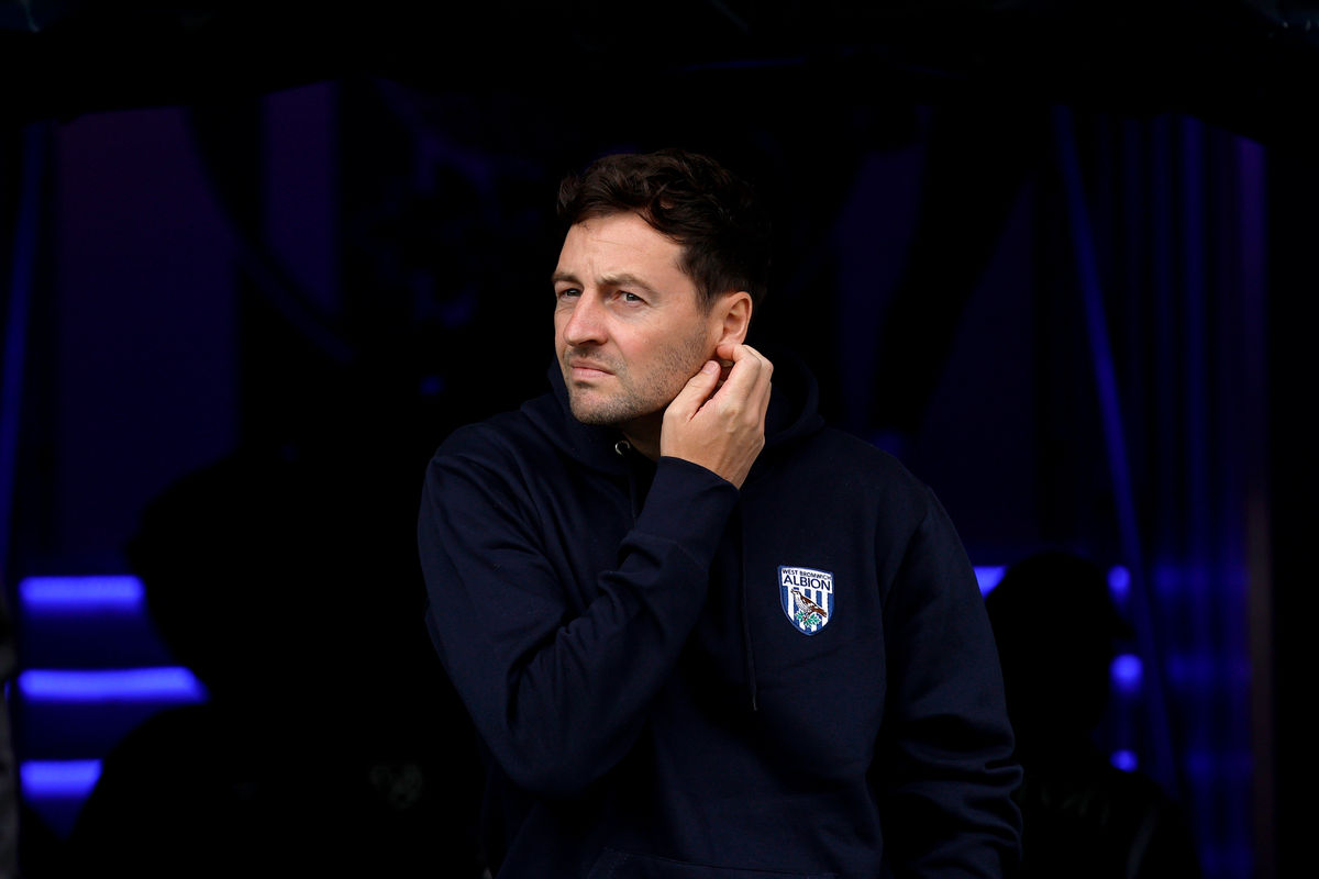 Ryan Mason makes special Hawthorns appearance as Albion boss meets fans ...