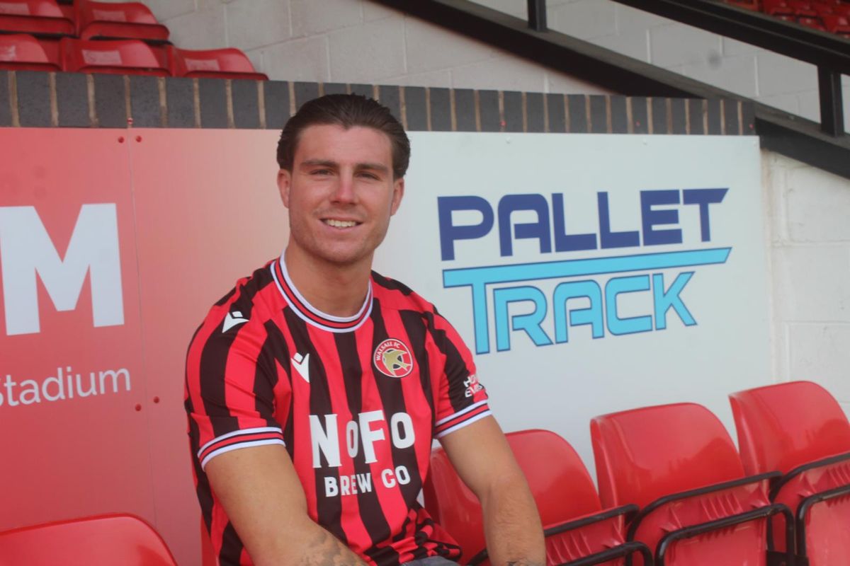 Mat Sadler’s approach key to Mason Hancock’s Walsall signing | Express ...