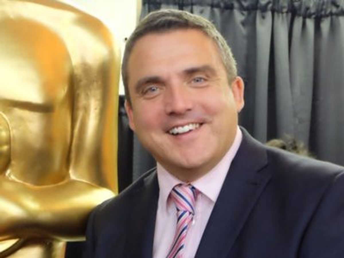 Thank you tribute paid to NHS in Black Country by members of public ...