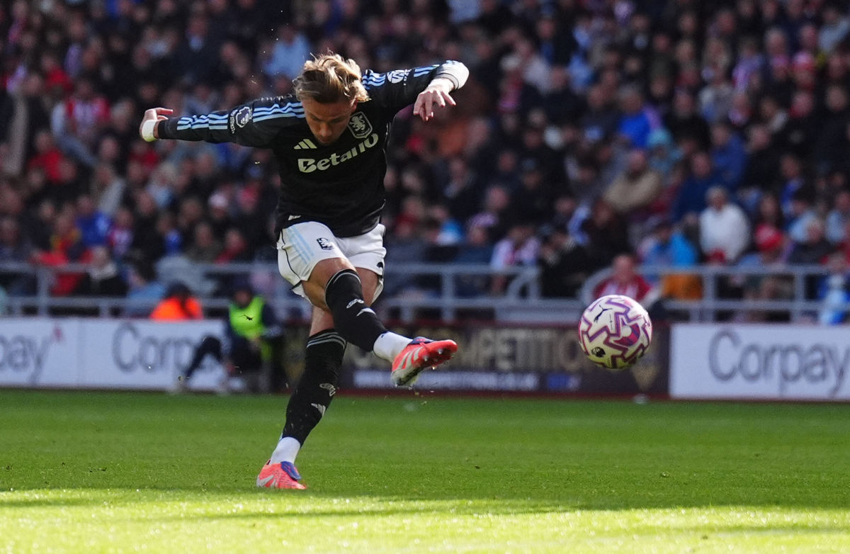 Defender calls on Aston Villa to 'graft' if they are to turn form around | Express & Star