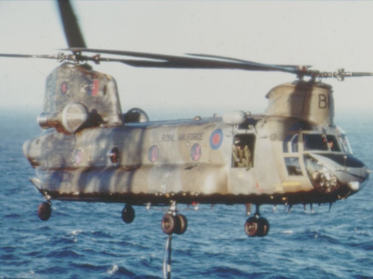 Classic Chinook set to become latest exhibit at RAF Cosford ...