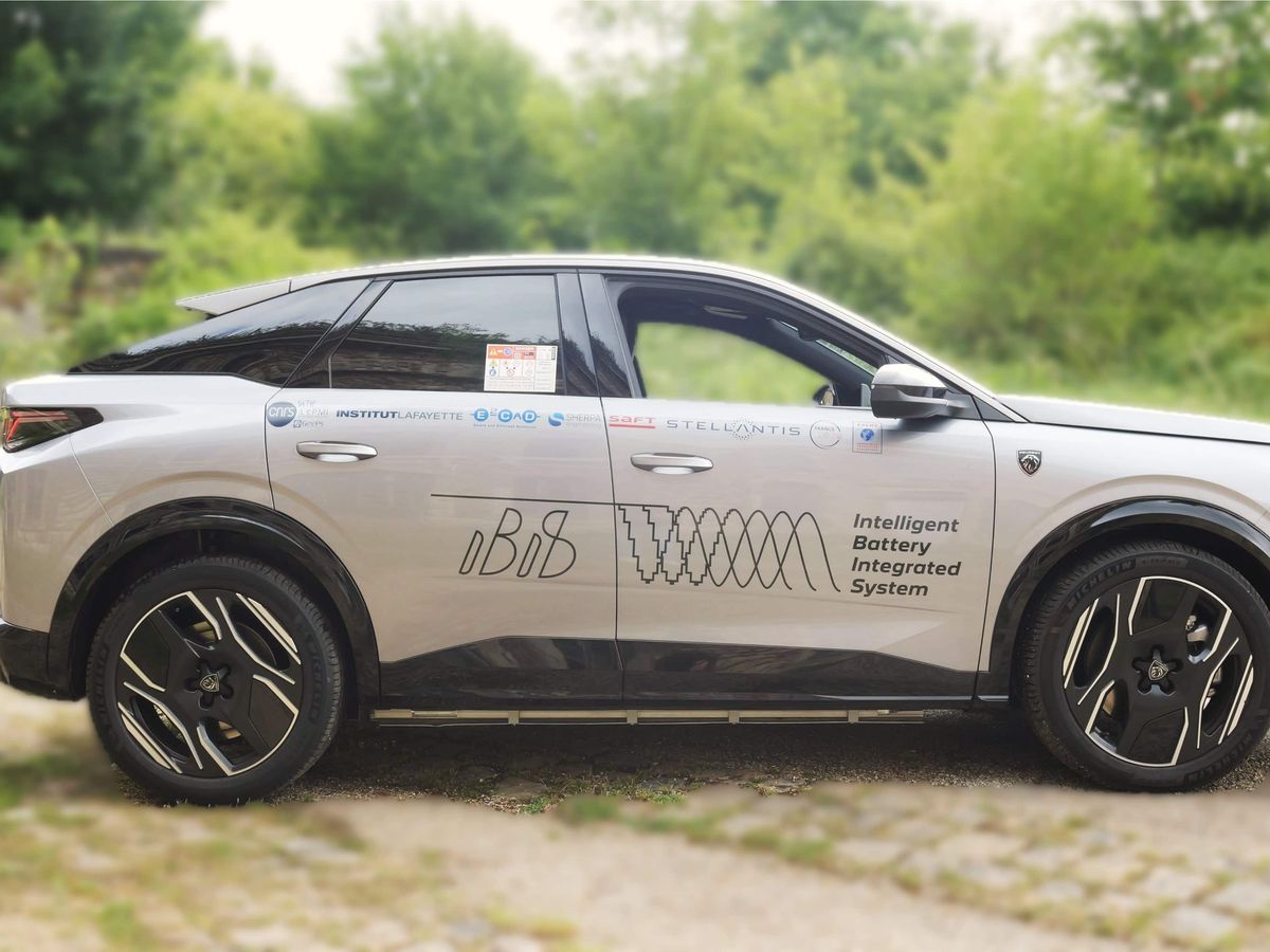 Stellantis begins testing ‘groundbreaking’ EV battery technology ...