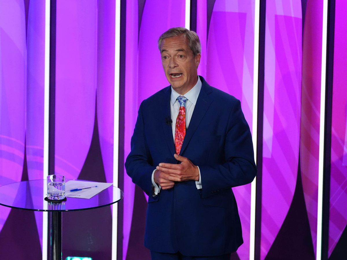 Sunak says ‘racism stings’ as Farage refuses to apologise for activist ...