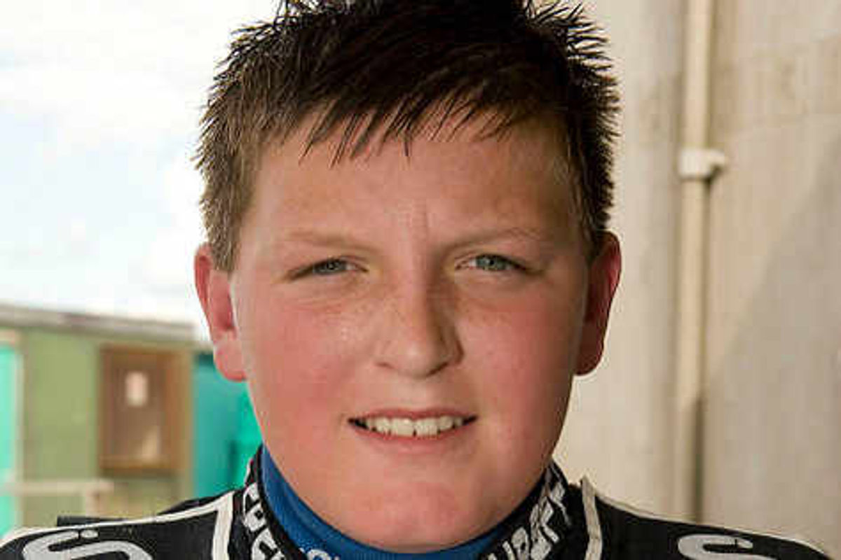 Dudley Heathens award for Ritchings | Express & Star