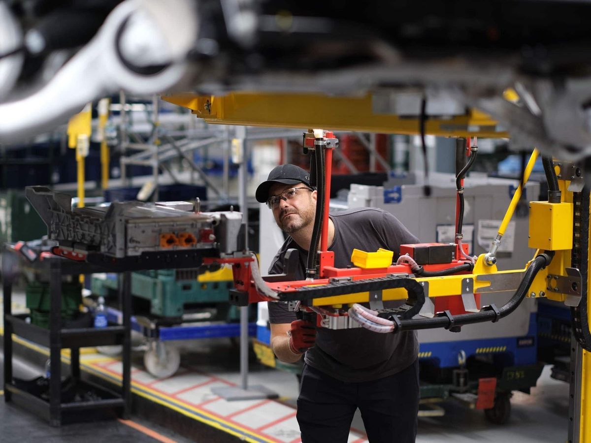 JLR creates new £250m EV testing site in Coventry | Express & Star