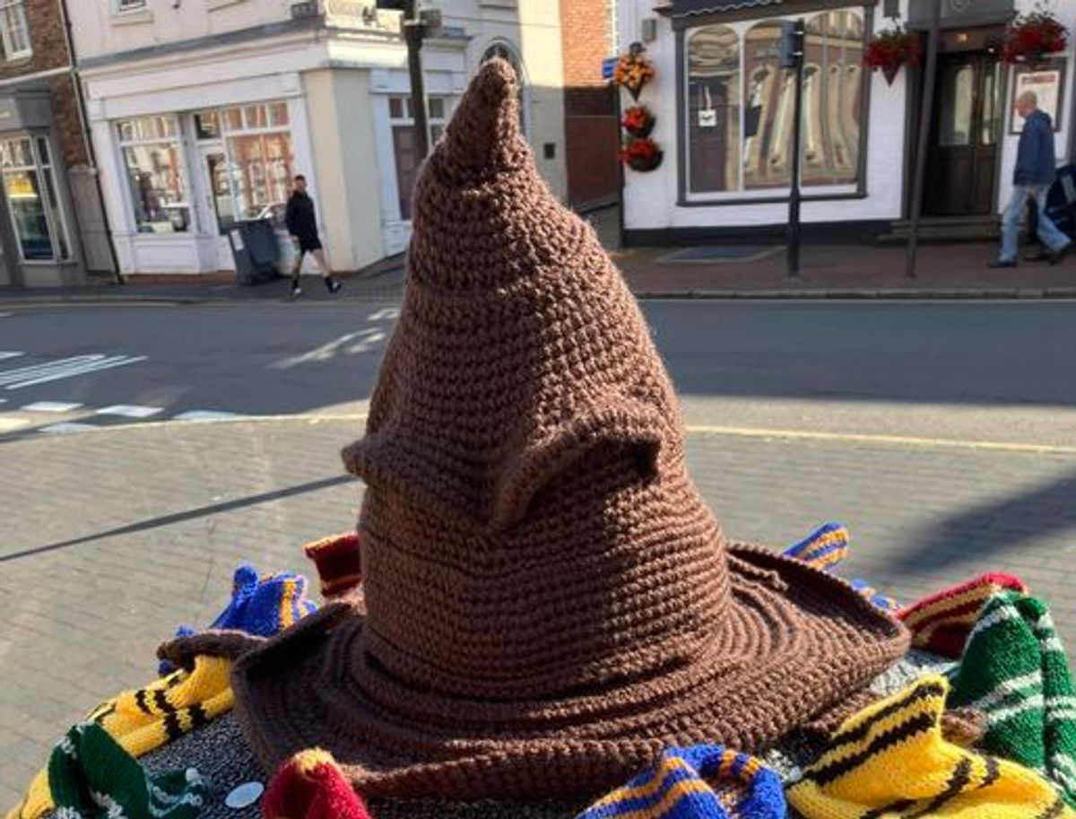 Town prepares to go Harry Potter potty for inaugural Wizard's Birthday ...