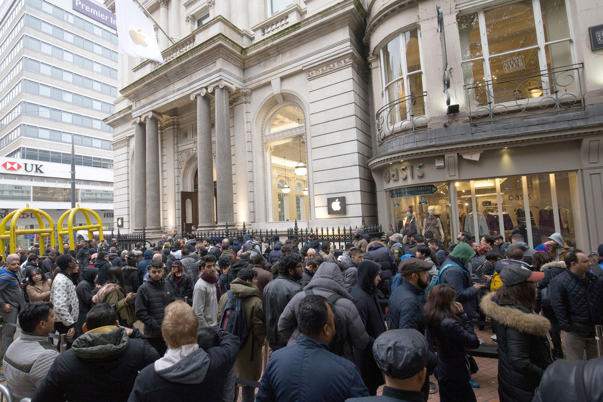 iPhone X: Overnight queues in West Midlands as thousands wait to get ...