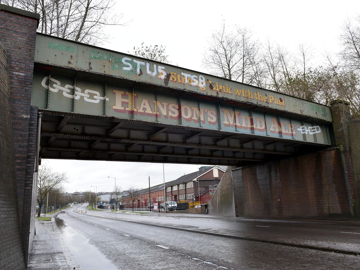 Story behind the famous Hanson's Bridge – or should it be Don Everall ...