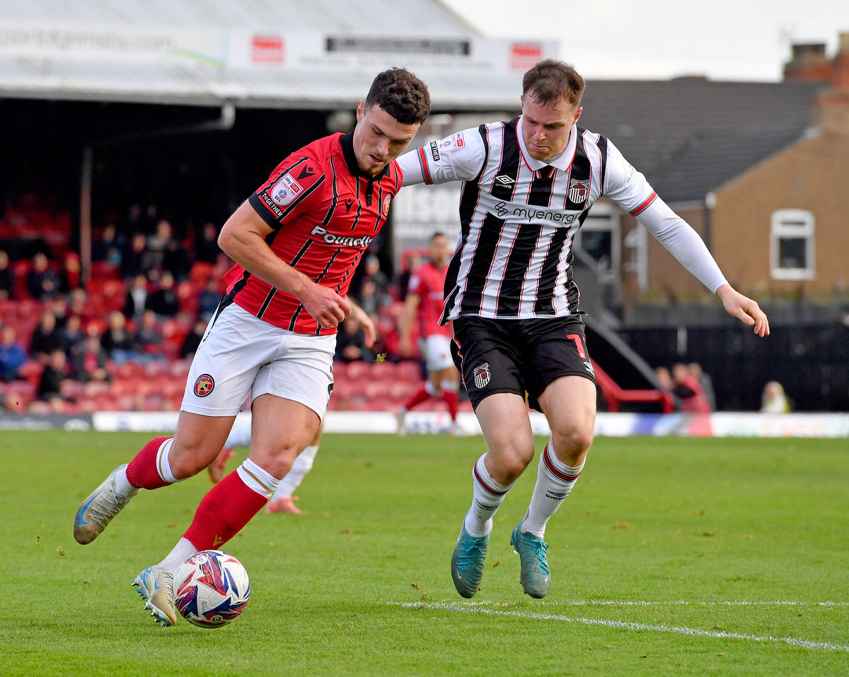 Liam Gordon heaps praise on in-form Walsall star Connor Barrett ...