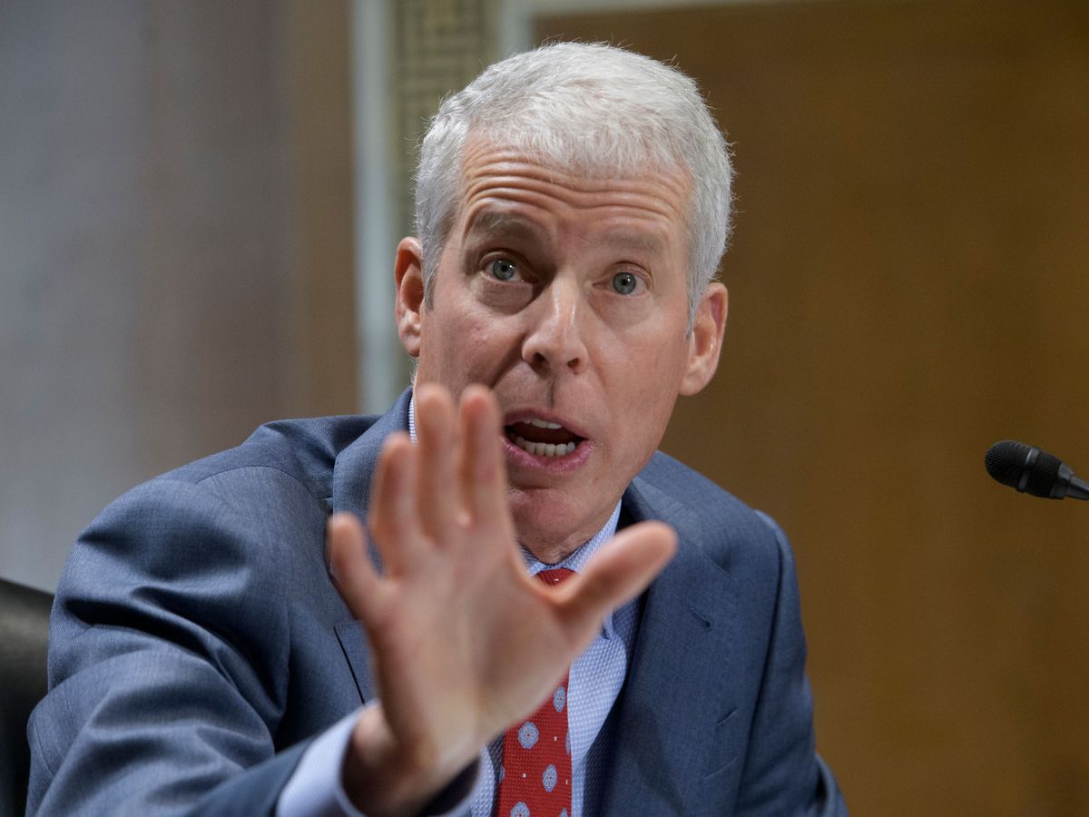 Senate confirms fossil fuel CEO Chris Wright as energy secretary ...