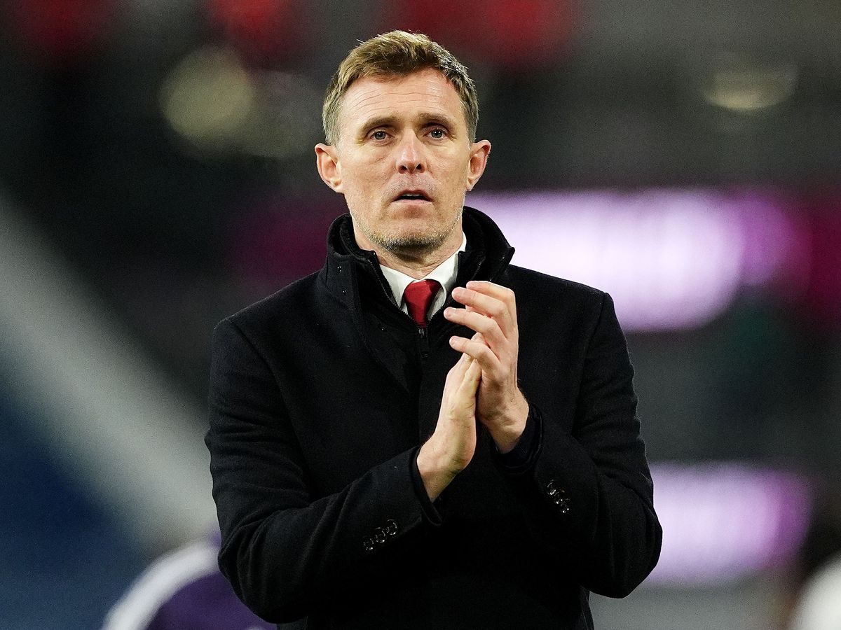 Darren Fletcher confirms he will be in charge of Man Utd against ...