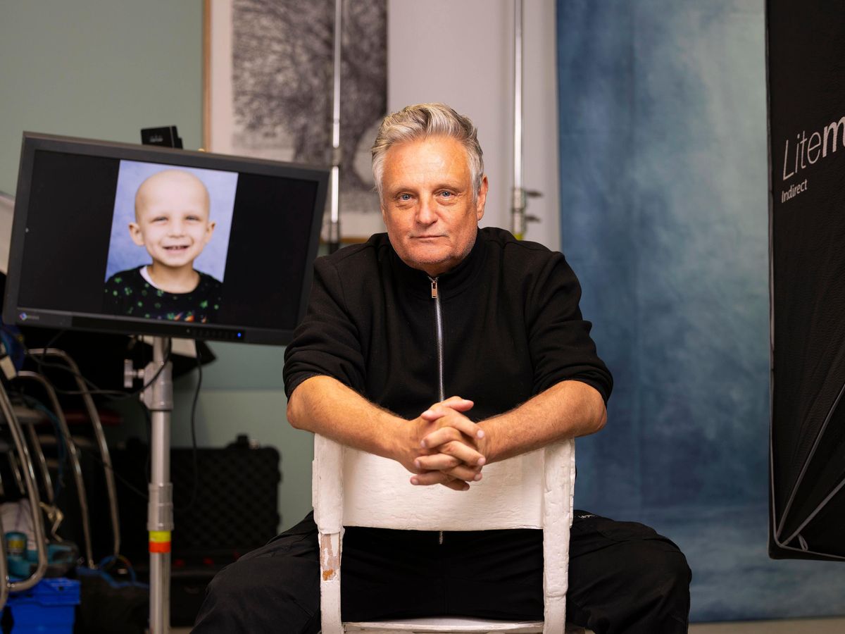 Celebrity photographer captures ‘milestone’ school day photo for Gosh ...