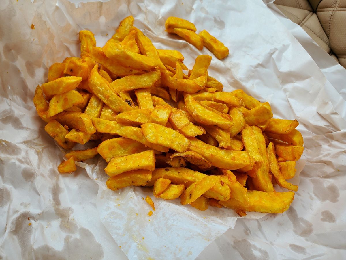 Black Country chippy serving up orange chips backs England with freebie ...