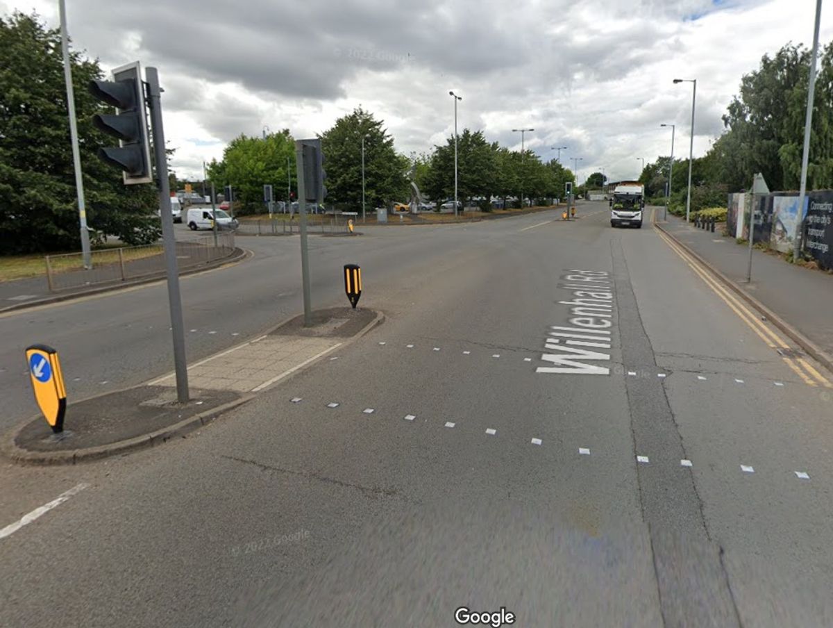 Wolverhampton commuters warned to expect delays as broken down lorry ...