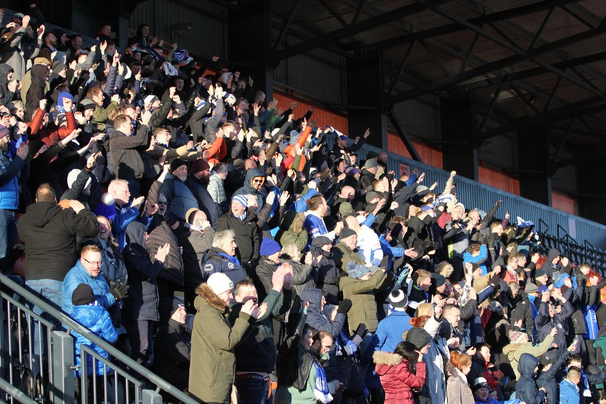 Halesowen Town to face Royston or Concord Rangers in FA Trophy semi ...