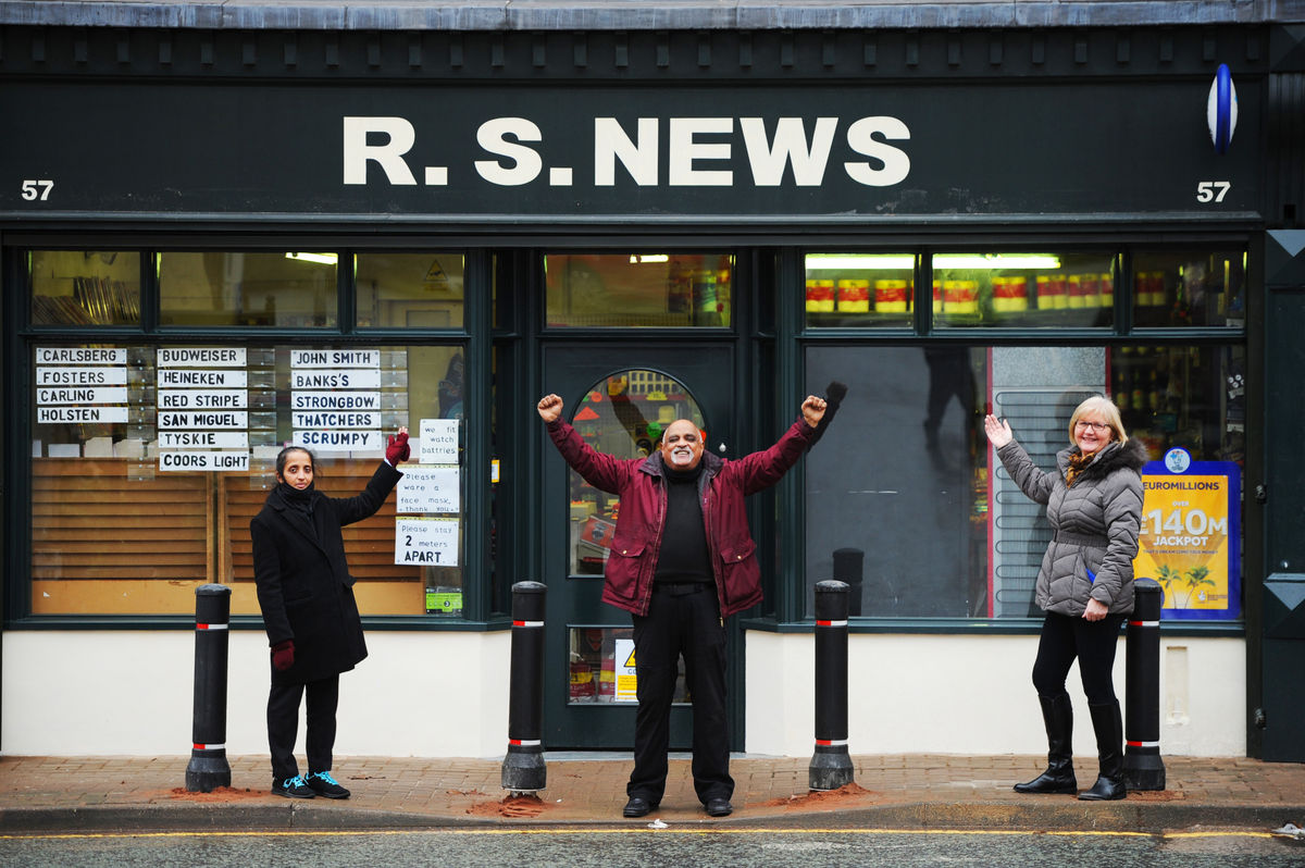 Newsagents reopens after ram-raid | Express & Star