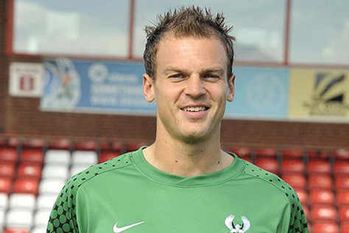 Danny Lewis signs new Harriers deal | Express & Star