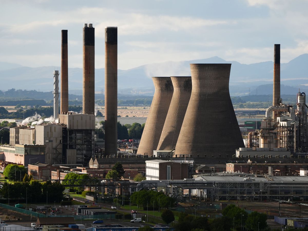 Grangemouth refinery staff receive redundancy letters as closure looms ...