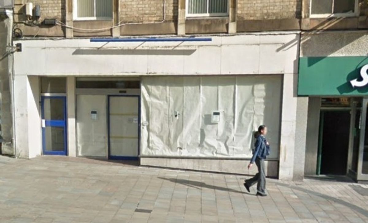 From bank to drugs farm to bar for Wolverhampton city centre building ...