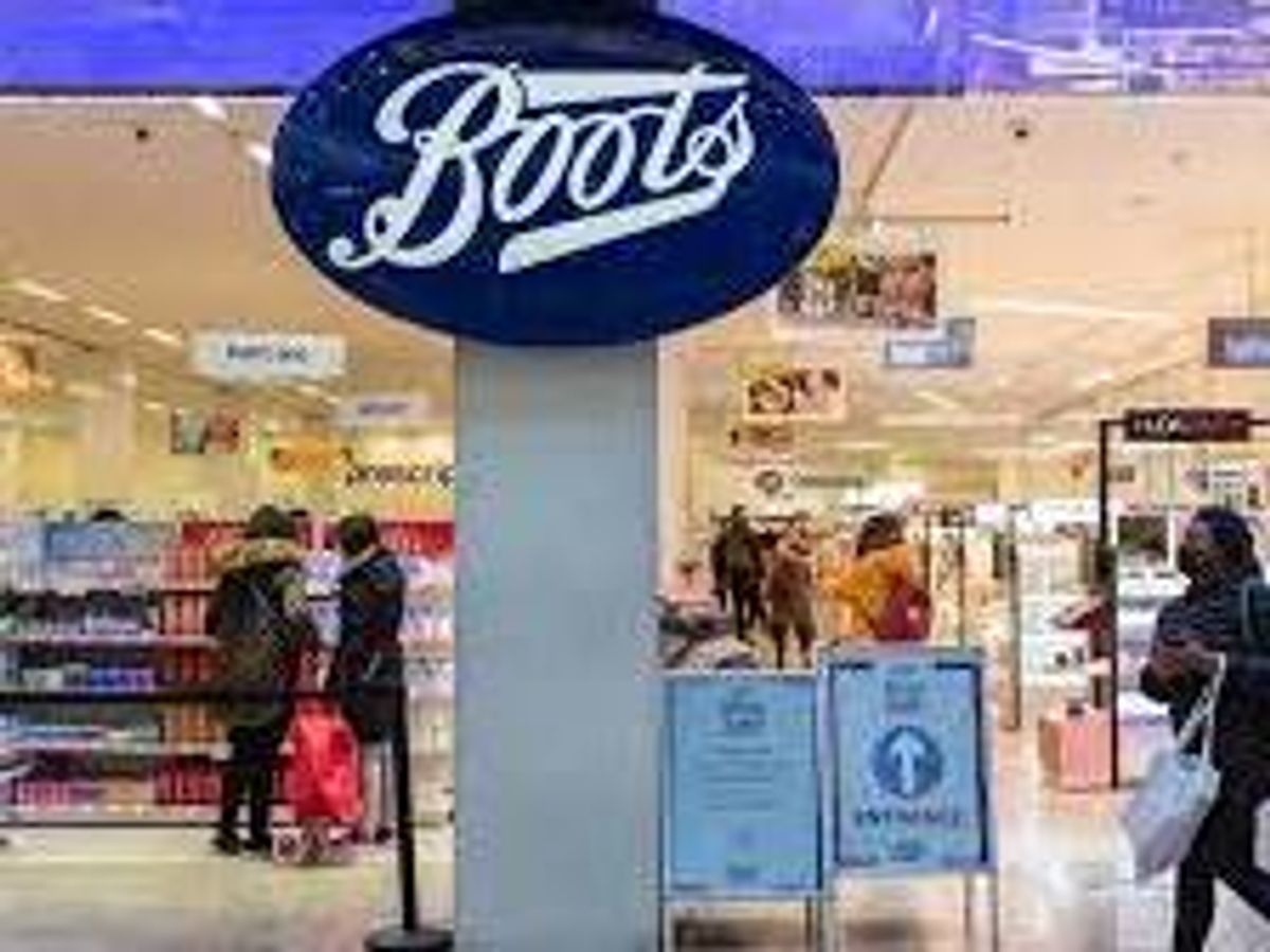 Wolverhampton Boots staff left without toilet facilities for four weeks ...