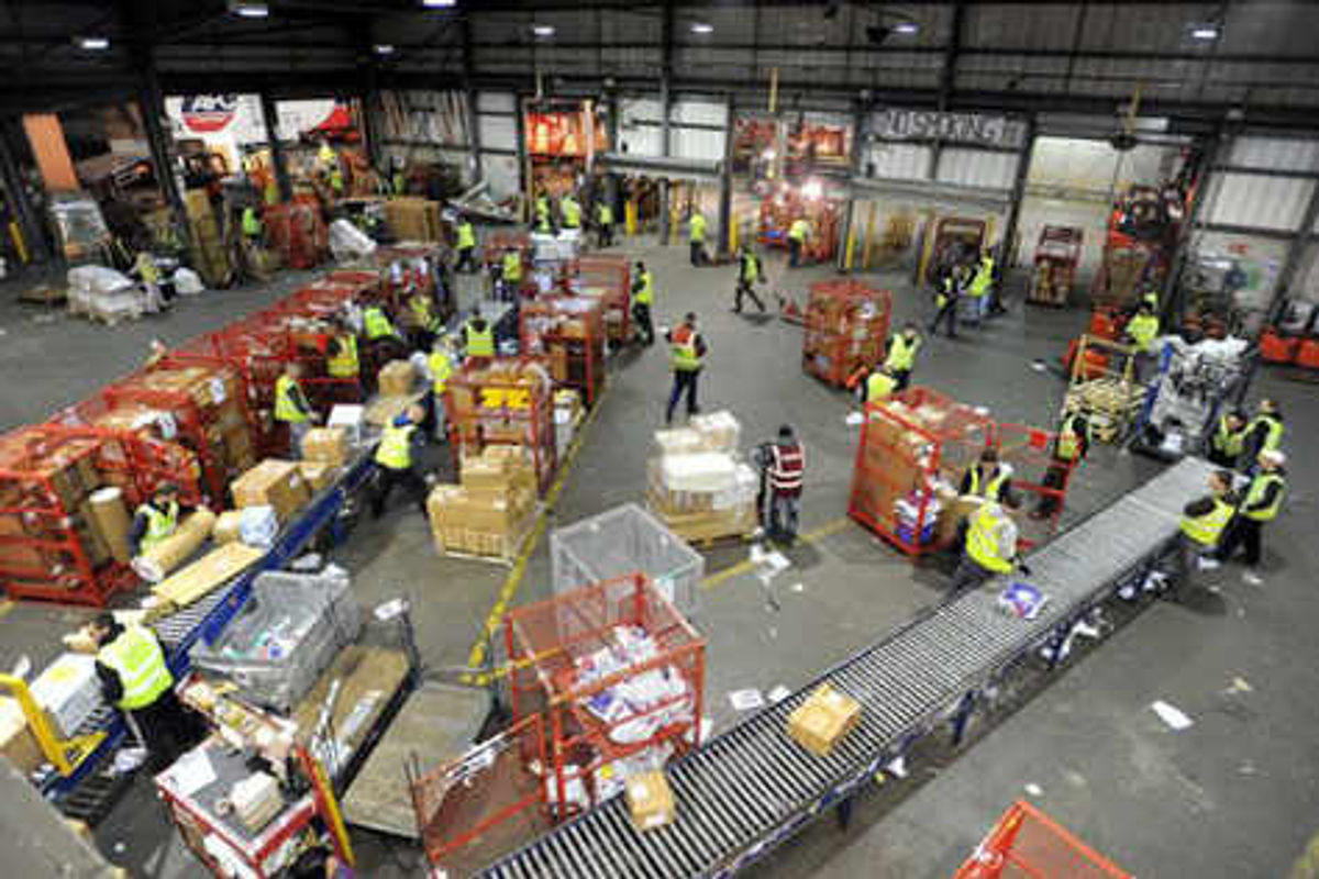 Parcel firm APC Overnight on the move after surge in profits | Express ...