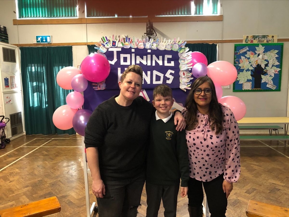 School children put their "heart and soul" into Deaf awareness day ...