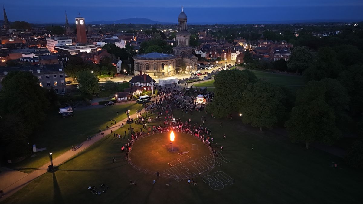 Beacon lit for Shrewsbury's poignant VE Day commemorations | Shropshire ...