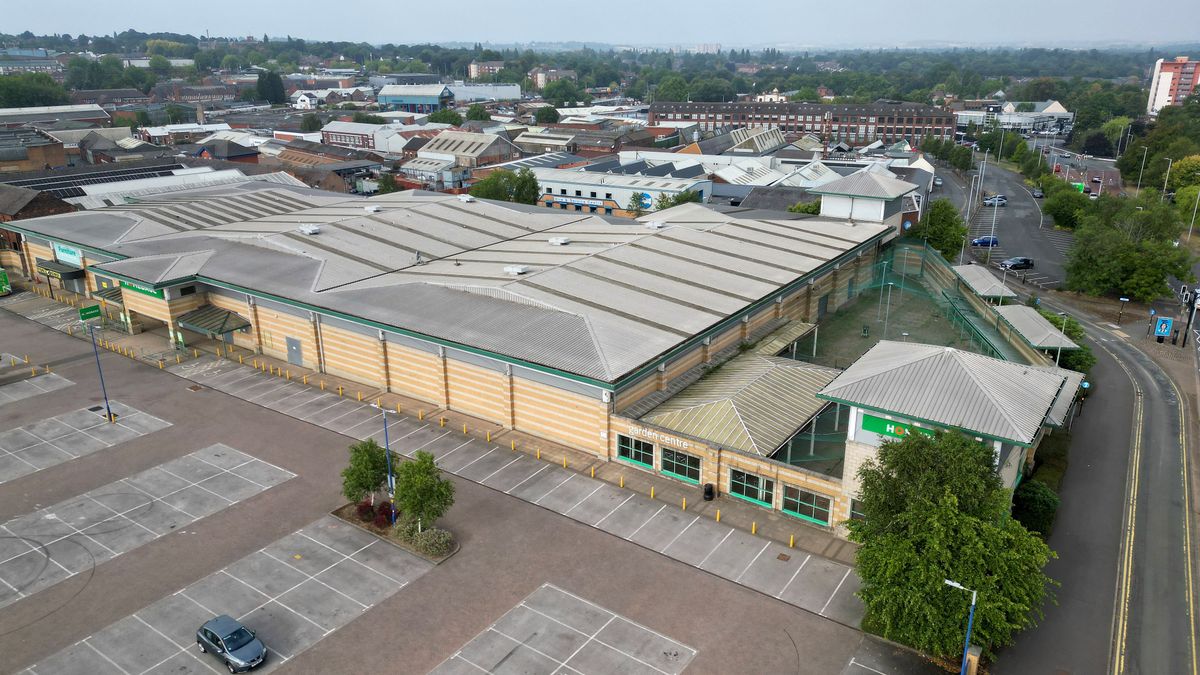 Wolverhampton's former Homebase could reopen as The Range | Express & Star