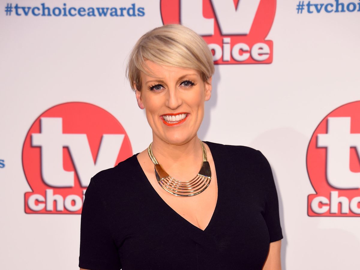 Steph McGovern emotional as she ends last episode of talk show on ...