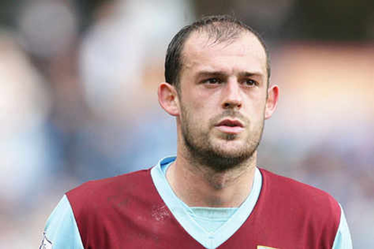 Wolves in talks to sign Steven Fletcher | Express & Star