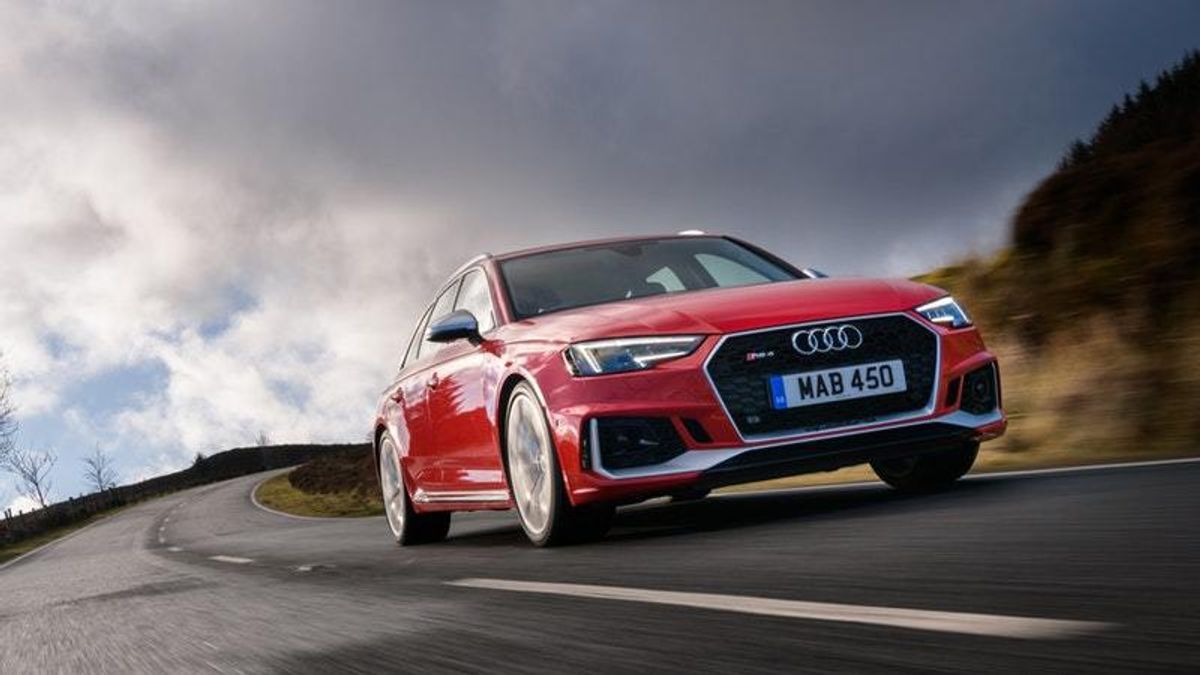 First Drive: Audi's RS4 Avant combines practicality with blistering ...