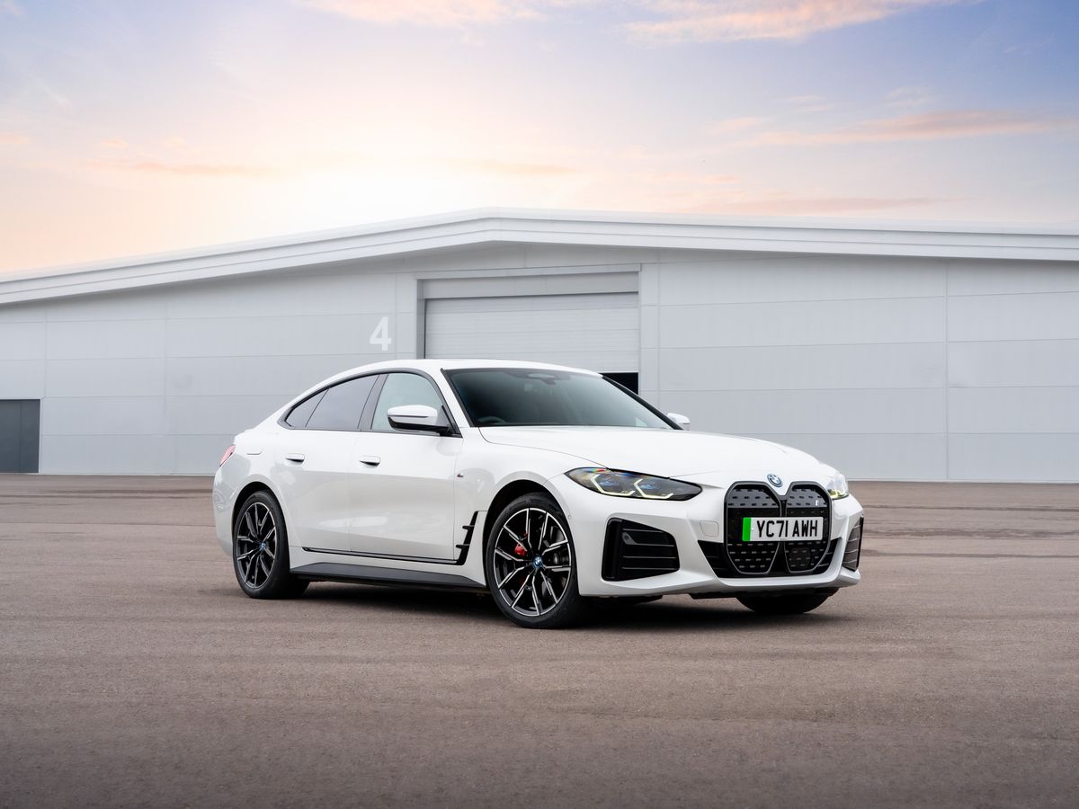 UK Drive: Is the BMW i4 eDrive40 the perfect electric family car ...