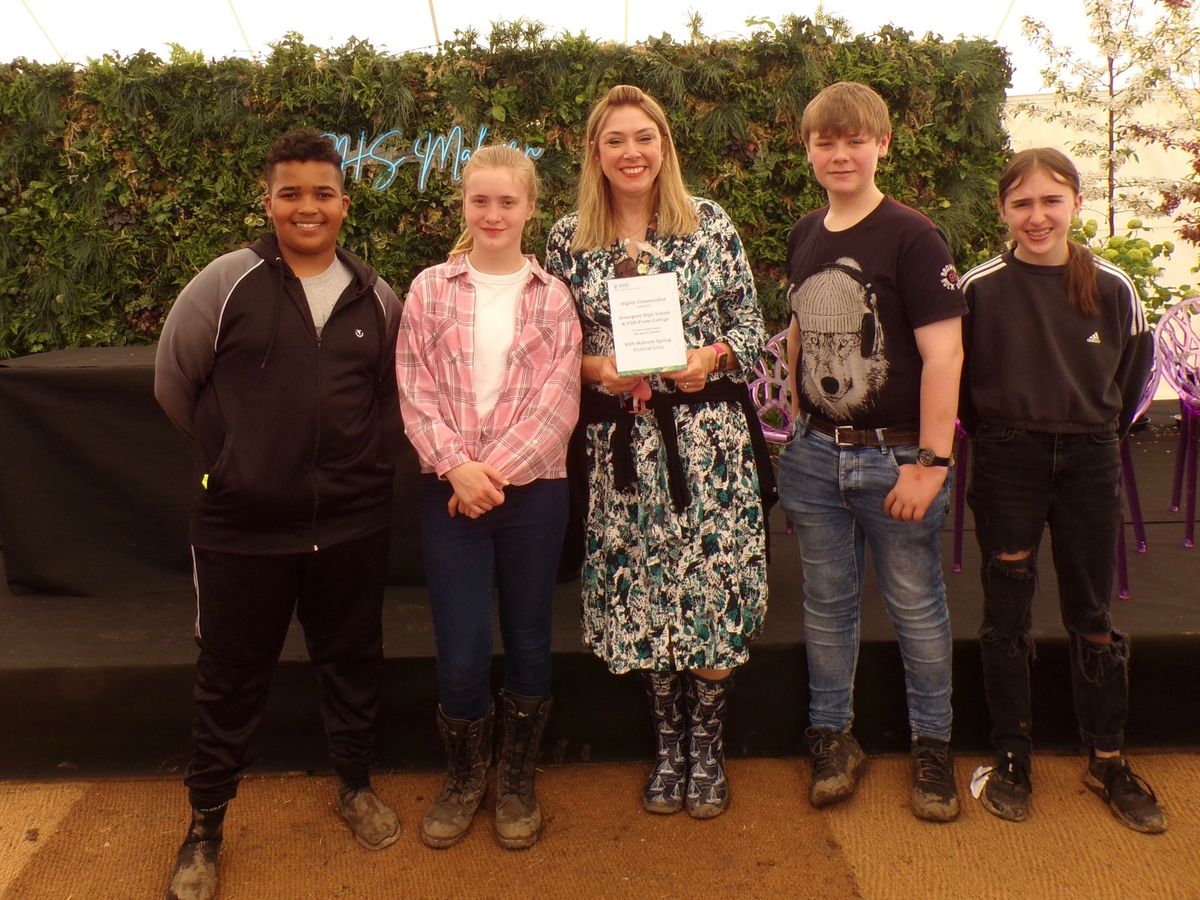 Stourport High School pupils win praise for competition garden entry ...