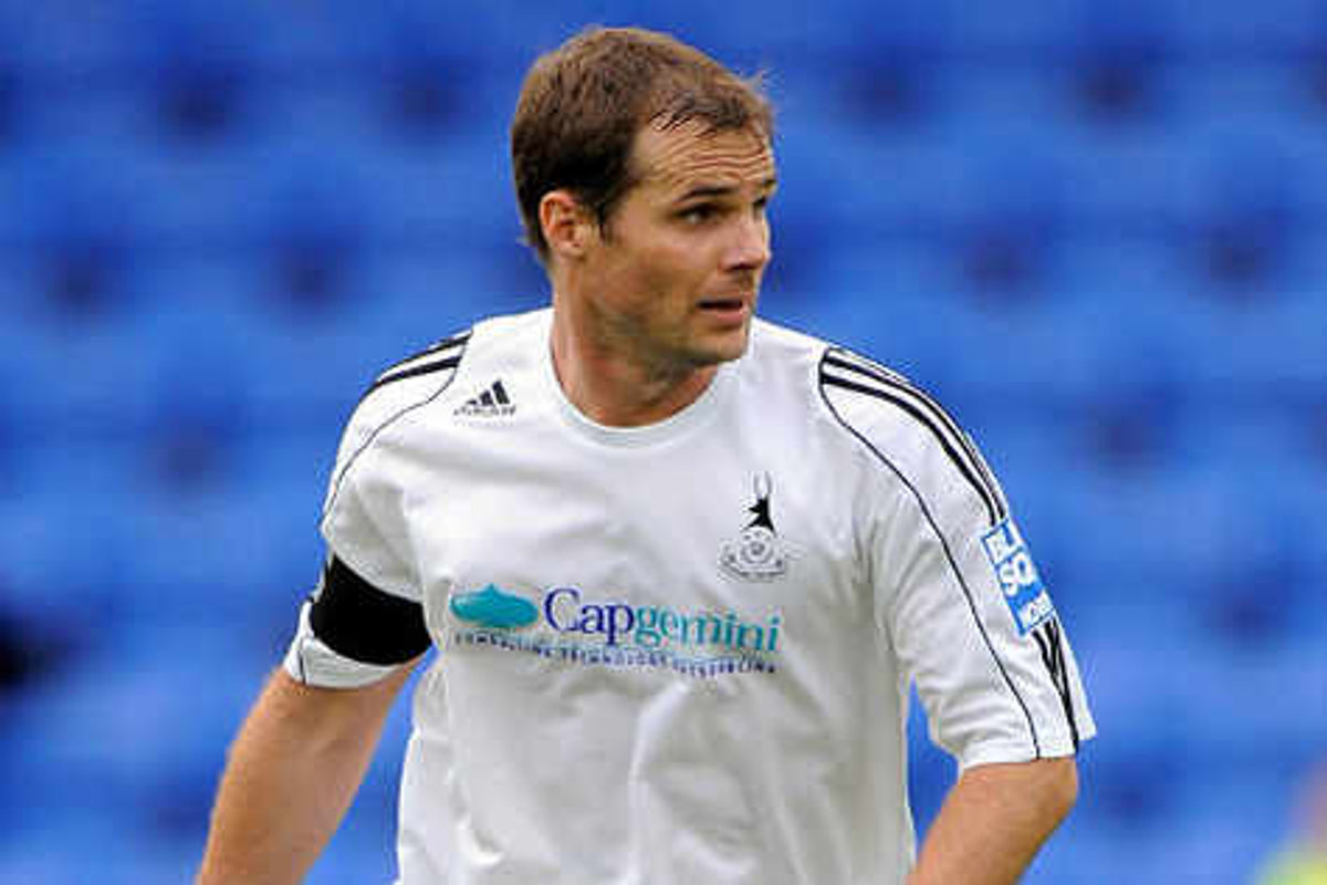 Stuart Whitehead set to stay on as Bucks captain | Shropshire Star