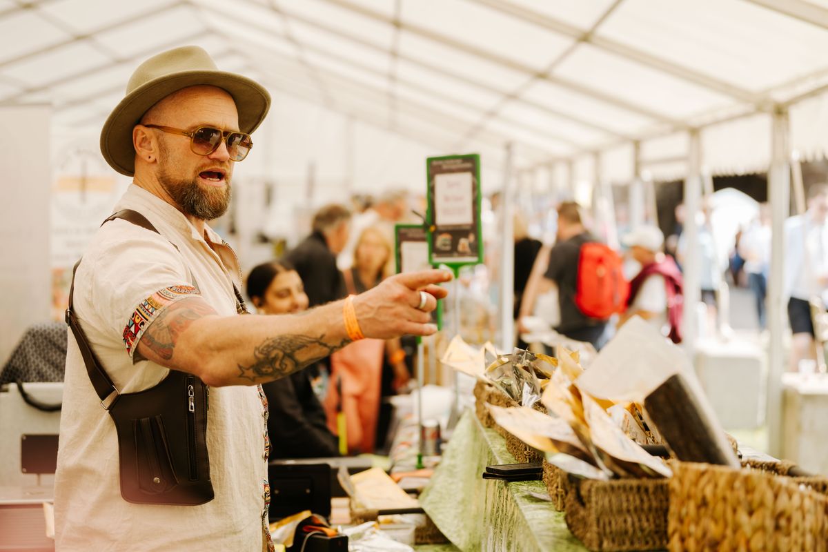 Sunny start to Ludlow Spring Festival as visitors enjoy a vibrant ...