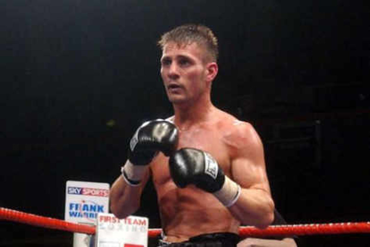Boxer Mark Lloyd has world title shot | Shropshire Star